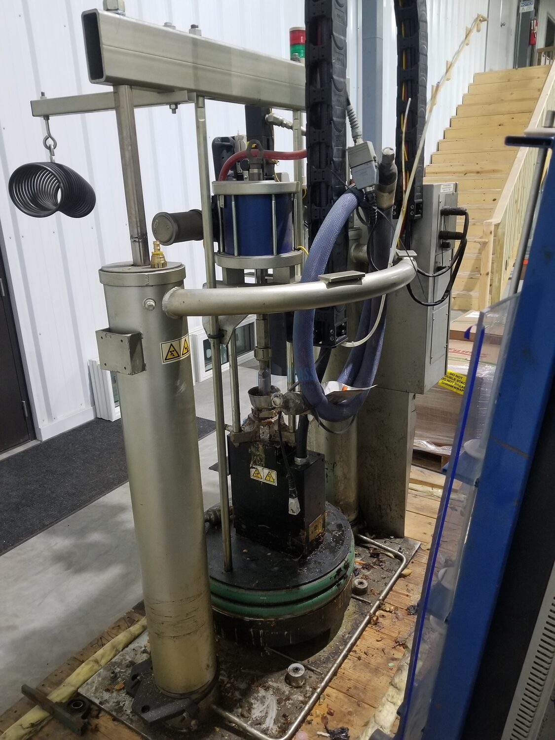 Graco 55 Gallon Hot Melt SOLD - Glass Machinery Direct